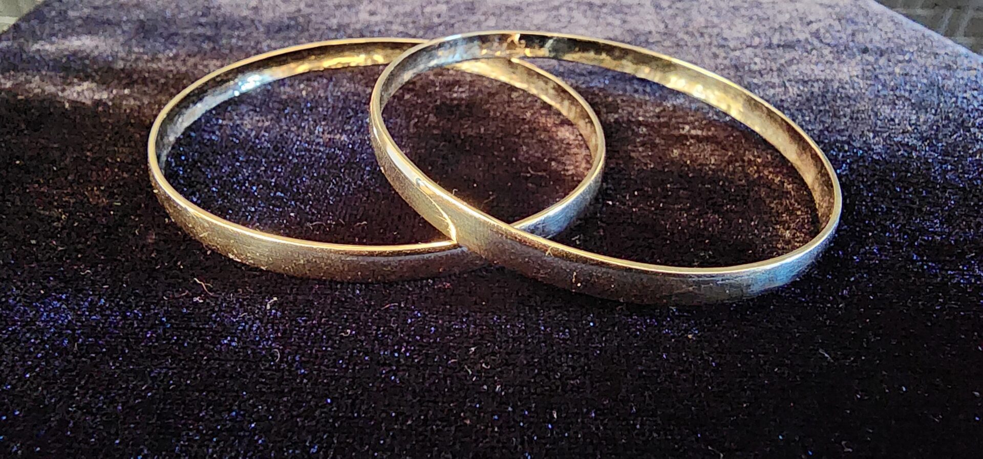 9ct gold Bangles - Gold Buyer